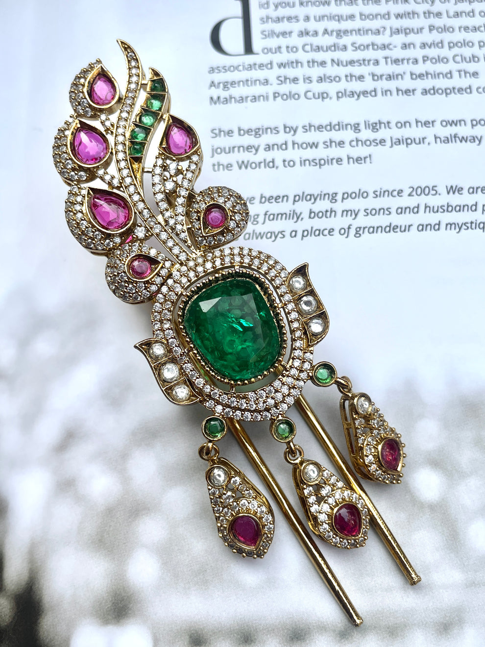 Prataap Regal Emerald Kalgi – AVSAJEWELS