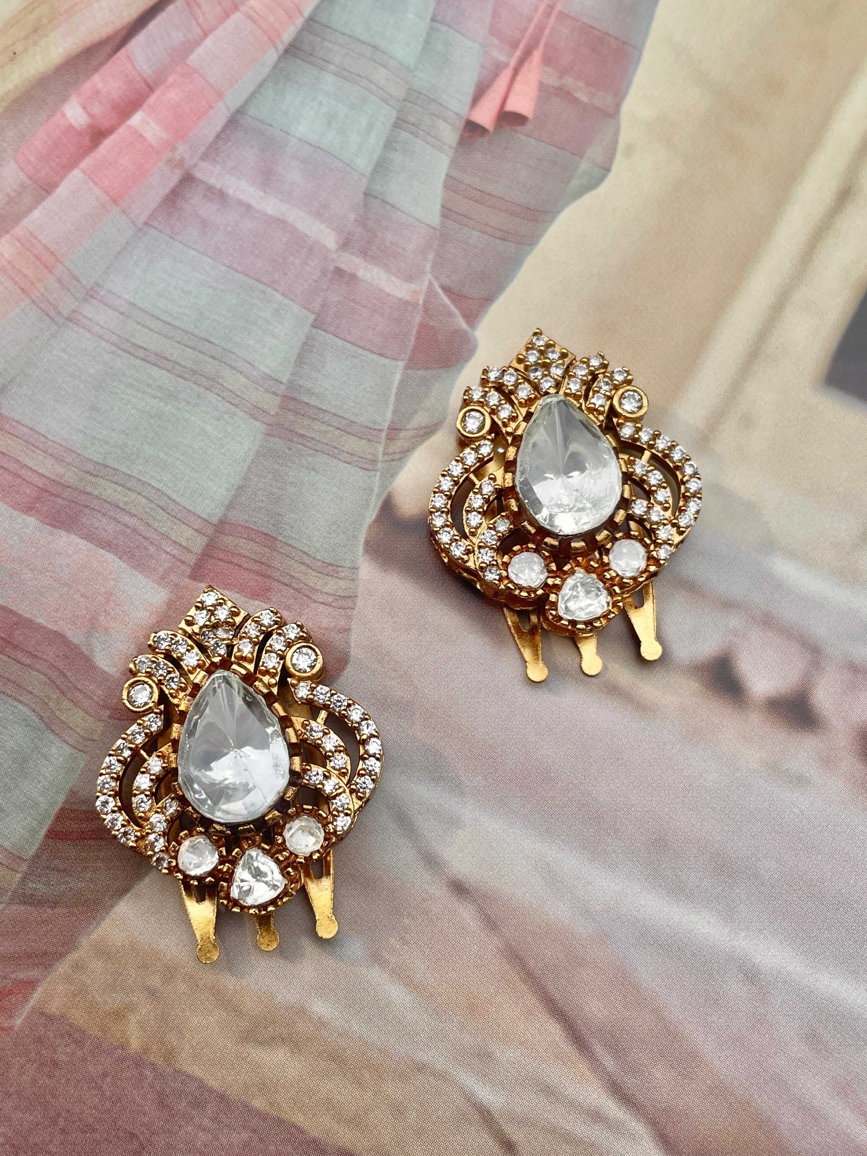 Anvika Polki Hair Clip Set of 2 – AVSAJEWELS